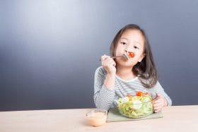 Vitamin A untuk Anak: Manfaat, Dosis, dan Efek Samping